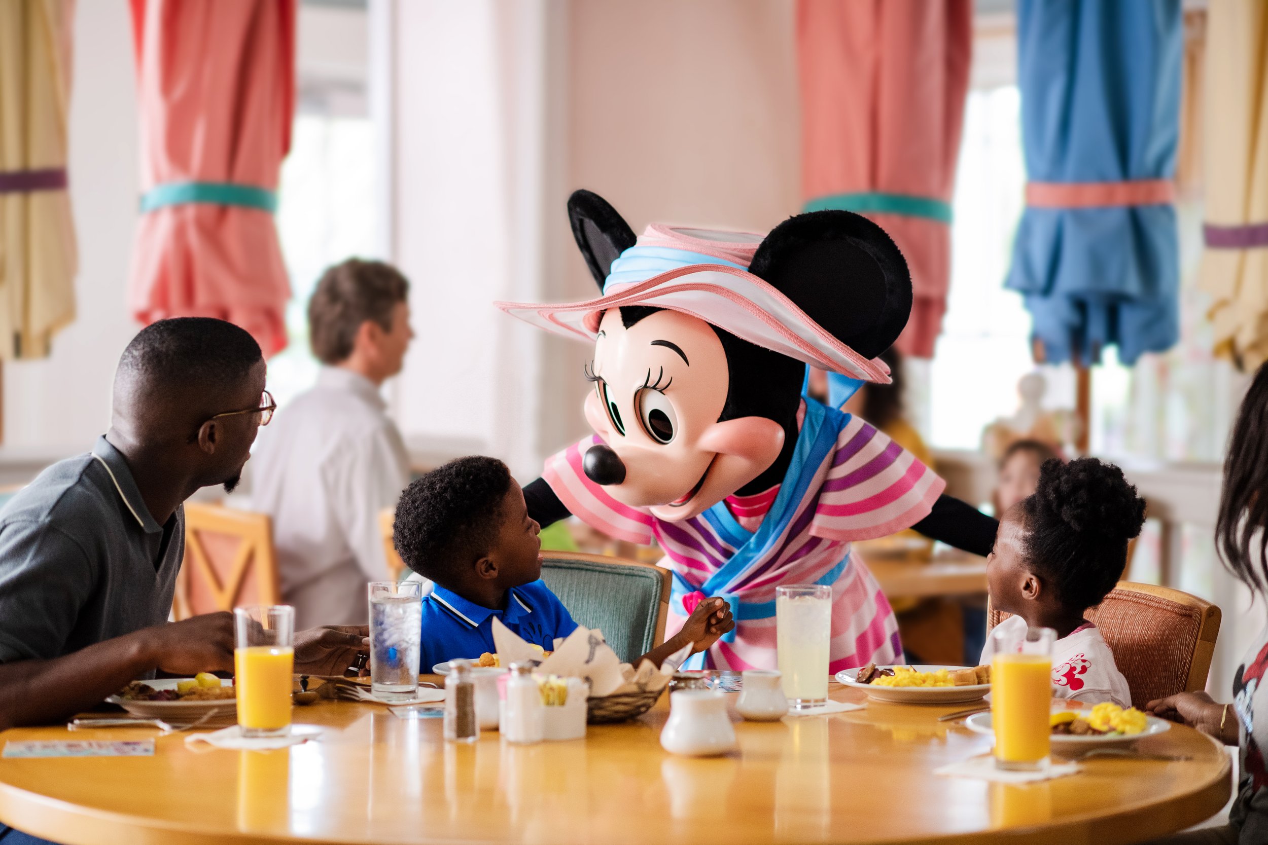 Disney’s Beach Club Resort: Full Guide to Rooms, Dining, & Amenities ...