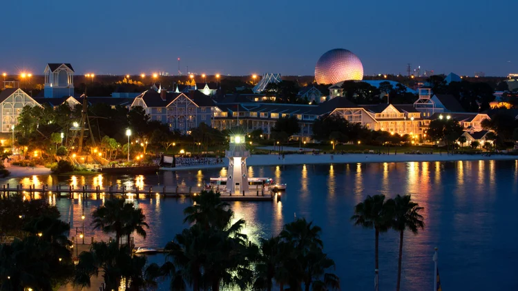Disney’s Beach Club Resort: Full Guide to Rooms, Dining, & Amenities ...