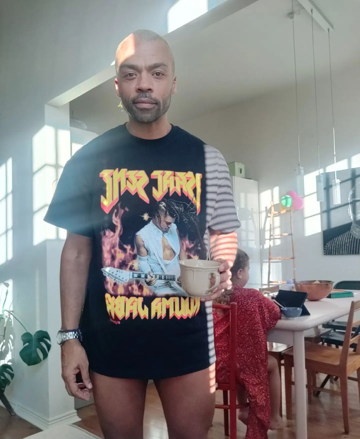 Pantteri ja minä – ilta Savoyssa — Jani Toivola