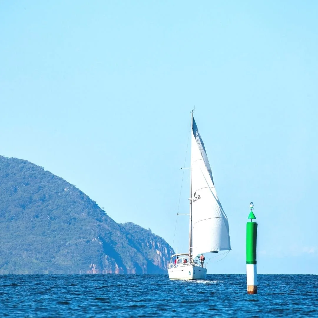 Aids to navigation: The essential guide — DECKEE