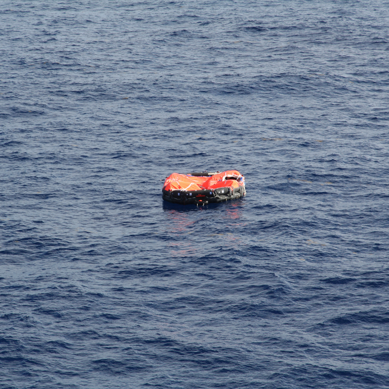 Life rafts: A guide for beginners — DECKEE