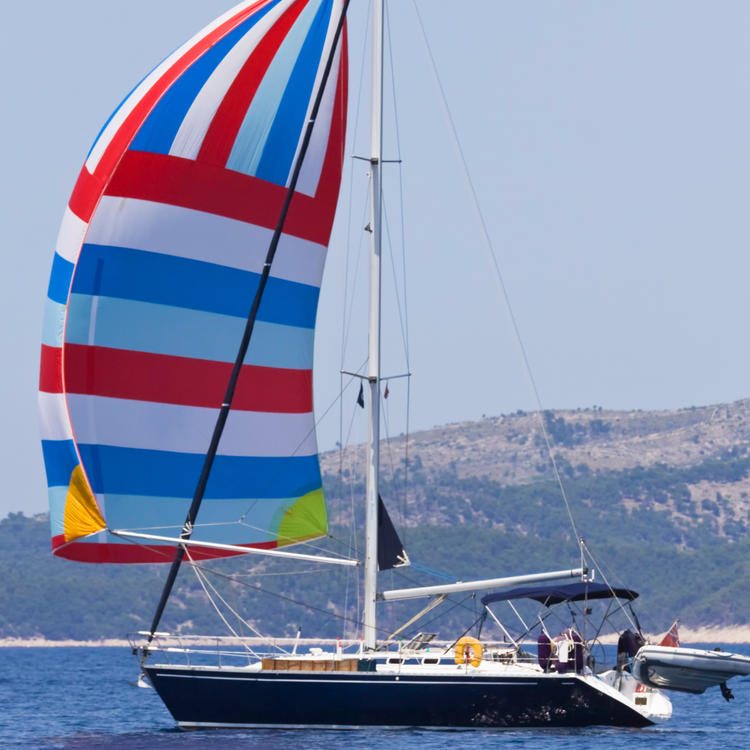 What are the different sails on a sailboat? — DECKEE