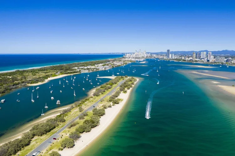 The #1 Boating App for Australia — DECKEE