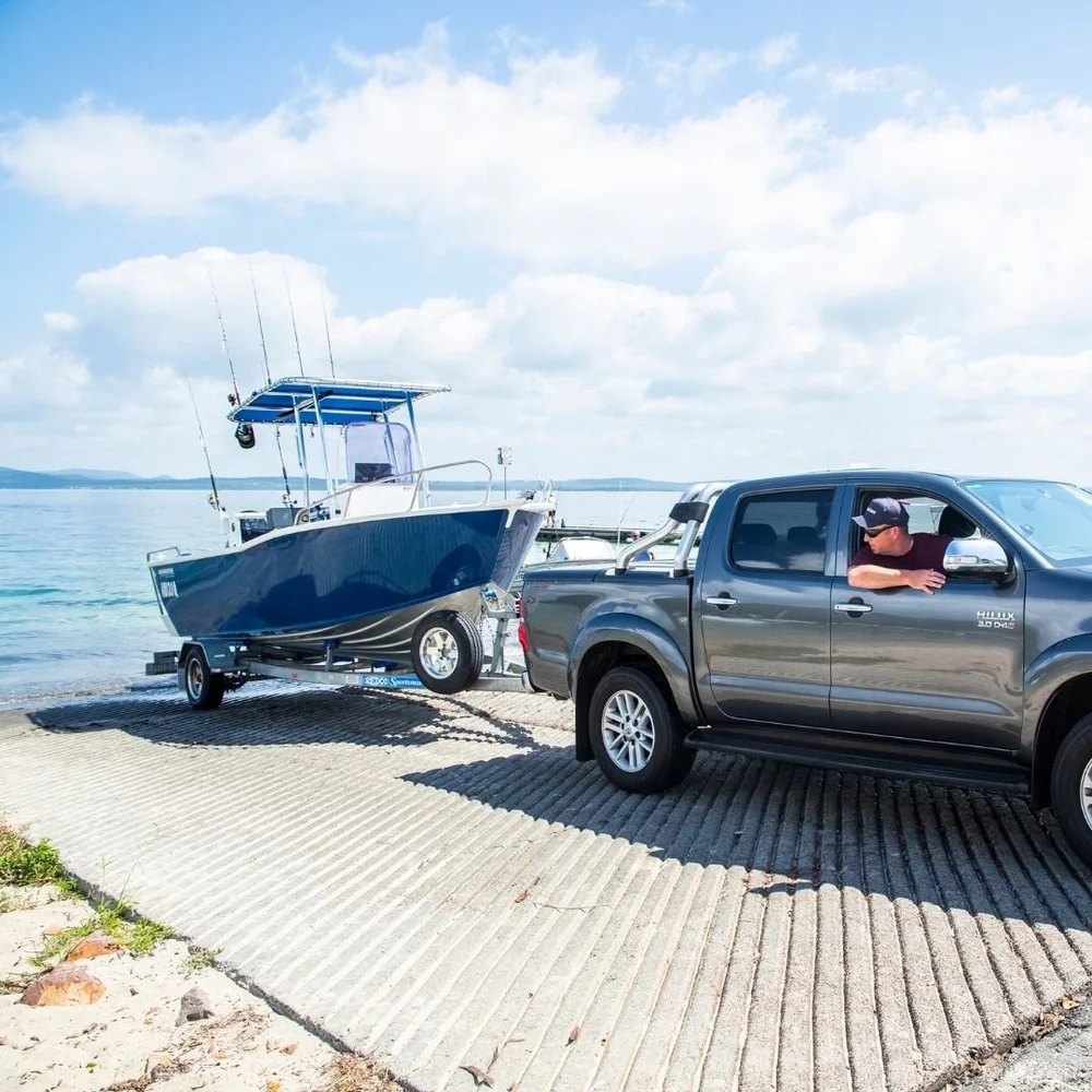 How do you stay safe on a boat? — DECKEE