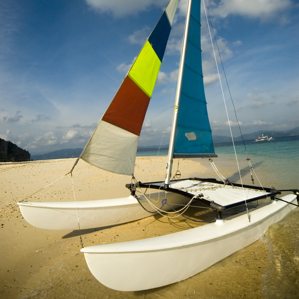 What's the smallest catamaran? — DECKEE