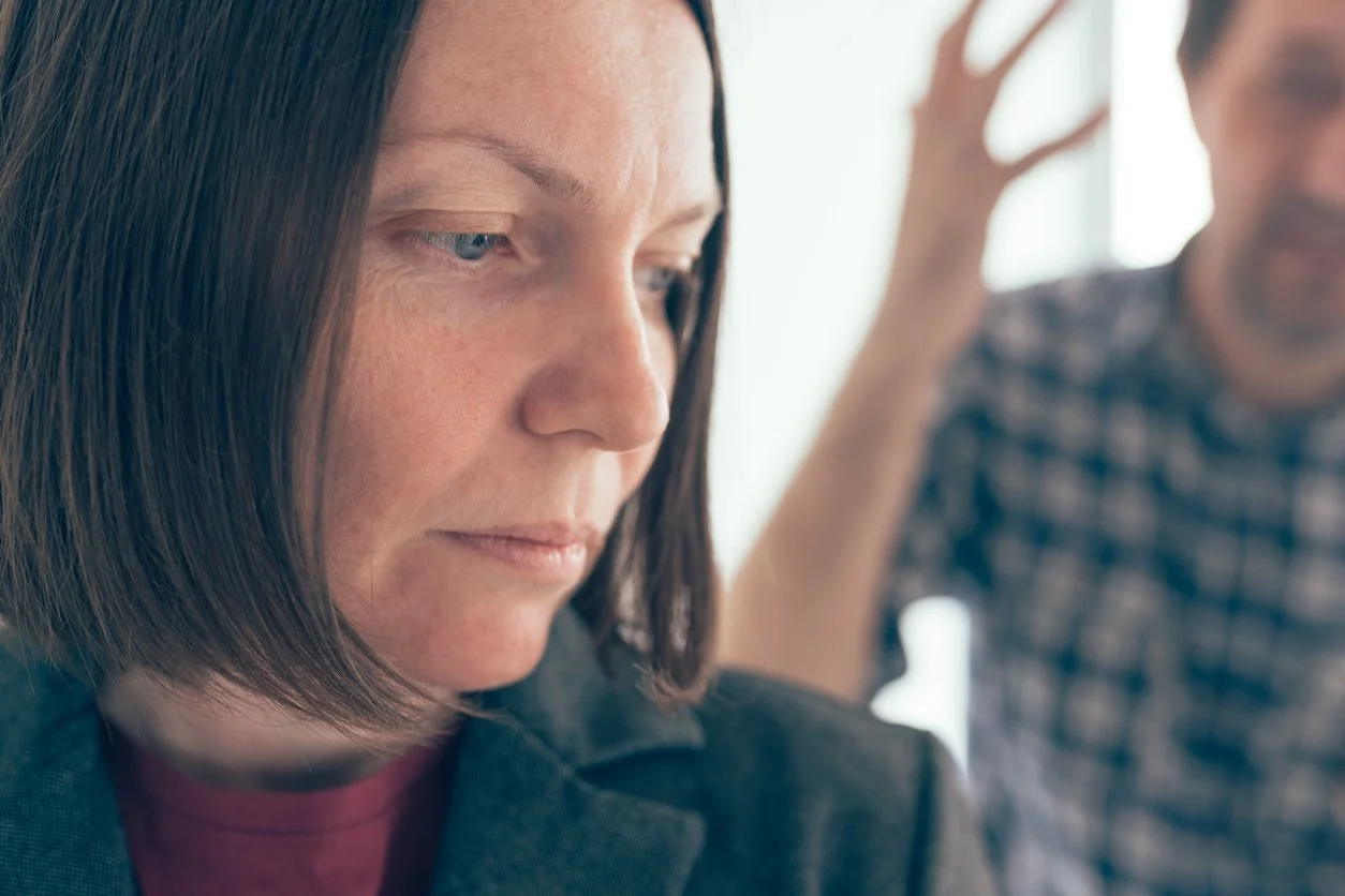 Intimate Partner & Domestic Abuse| LAWC (519-432-2204) — LAWC