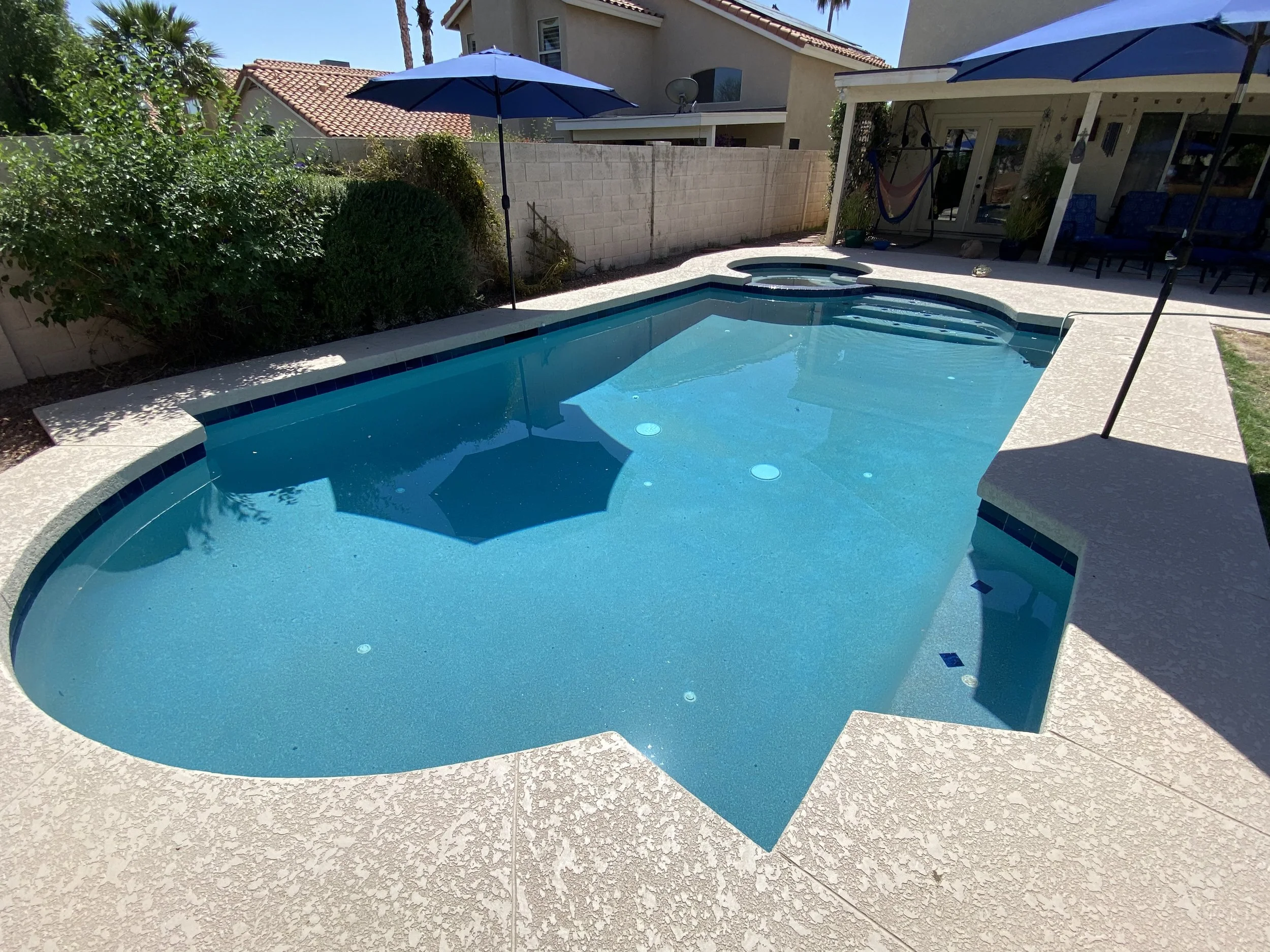 (Mini Pebble) - Laguna White — MercuryPool