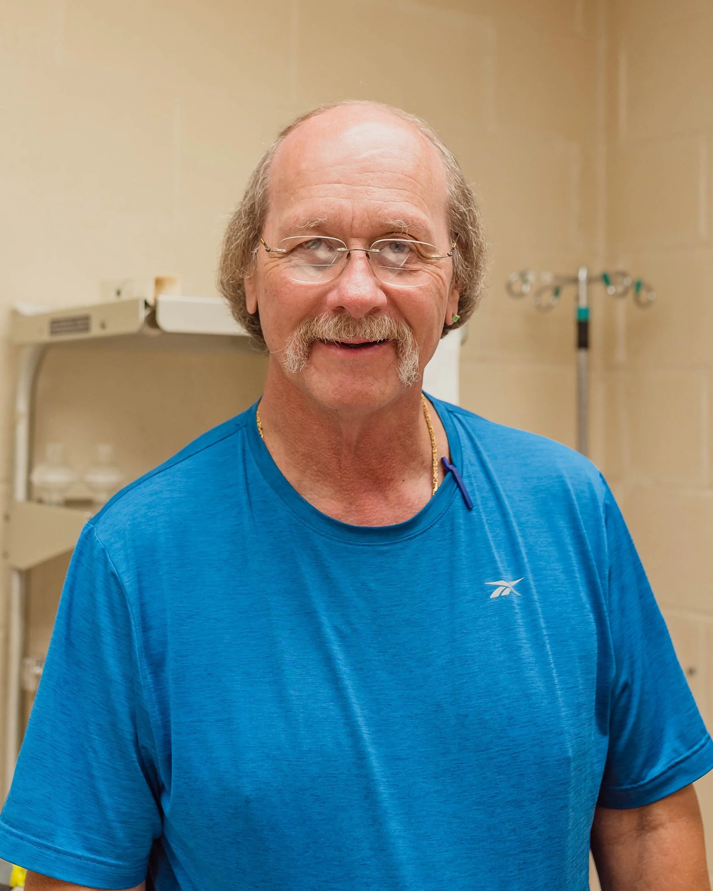 Veterinary Care Team - Animal Hospital - Hicks Animal Clinic