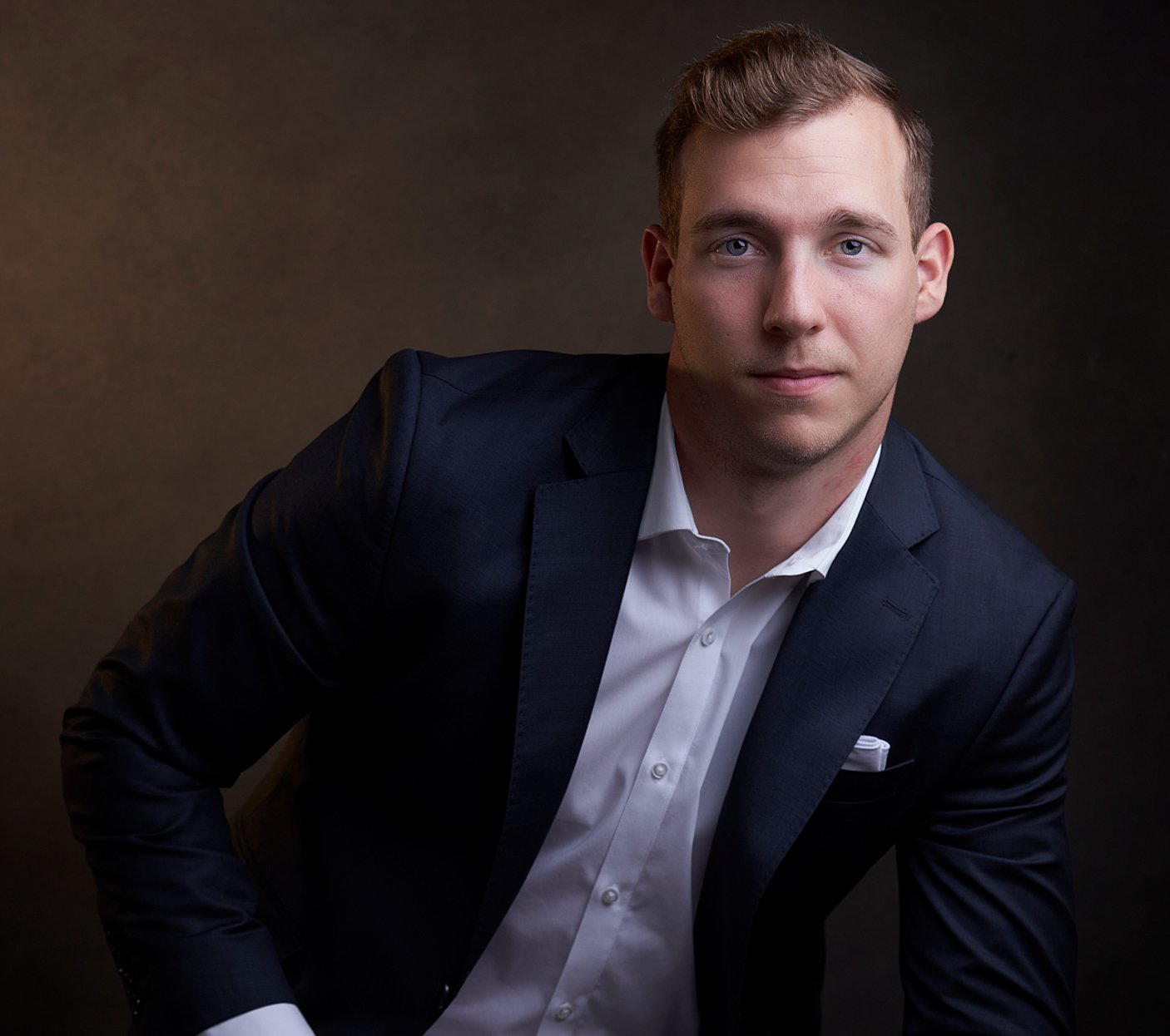 Headshots for Acting: Best Tips for 2024 — Matt Roberts Photographer ...