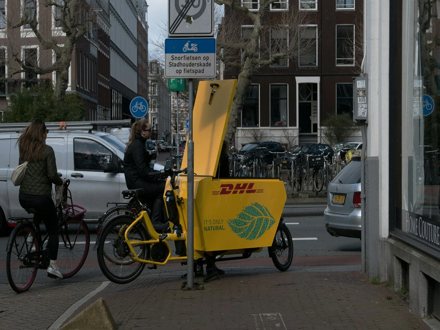 Werken als koerier? Word (zzp) koerier met en zonder bus!