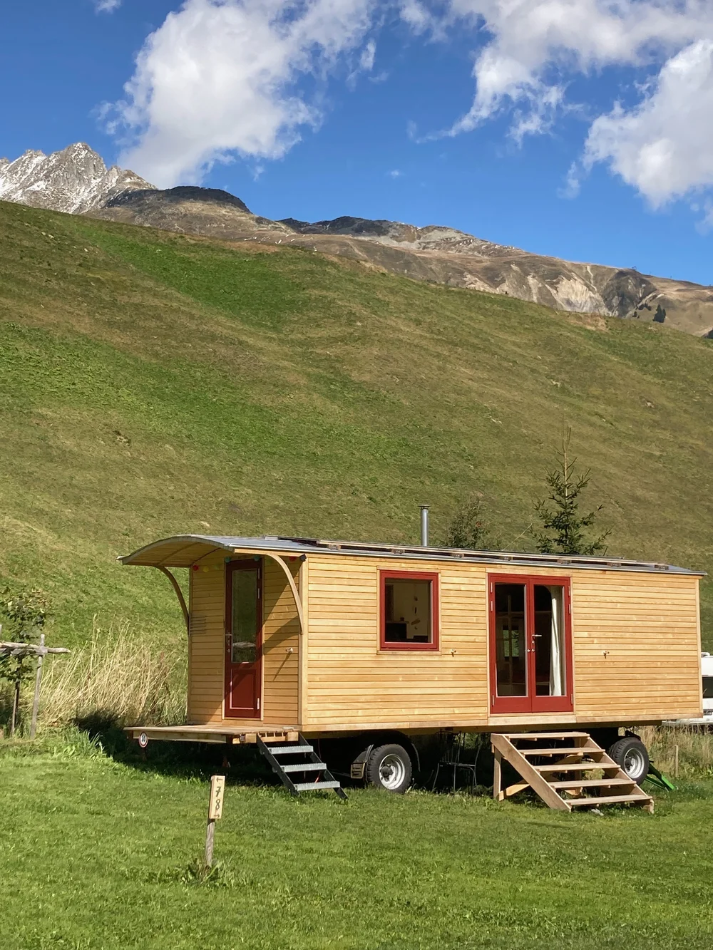 Tiny Home Hobbit — Camping Viva