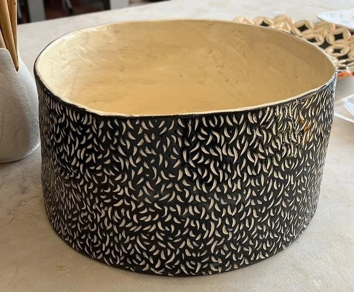 Discover the Art of Sgraffito: A Pottery Decorating Technique Guide ...