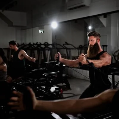 What is Lagree? A Beginner's Guide to Lagree Method — Resistance ...