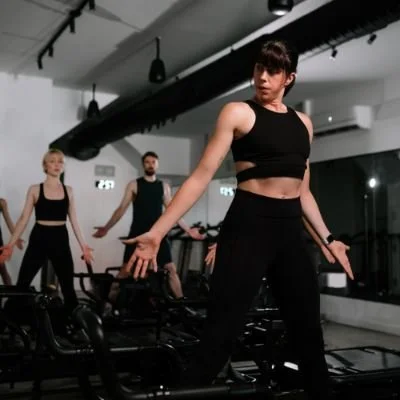 What is Lagree? A Beginner's Guide to Lagree Method — Resistance ...