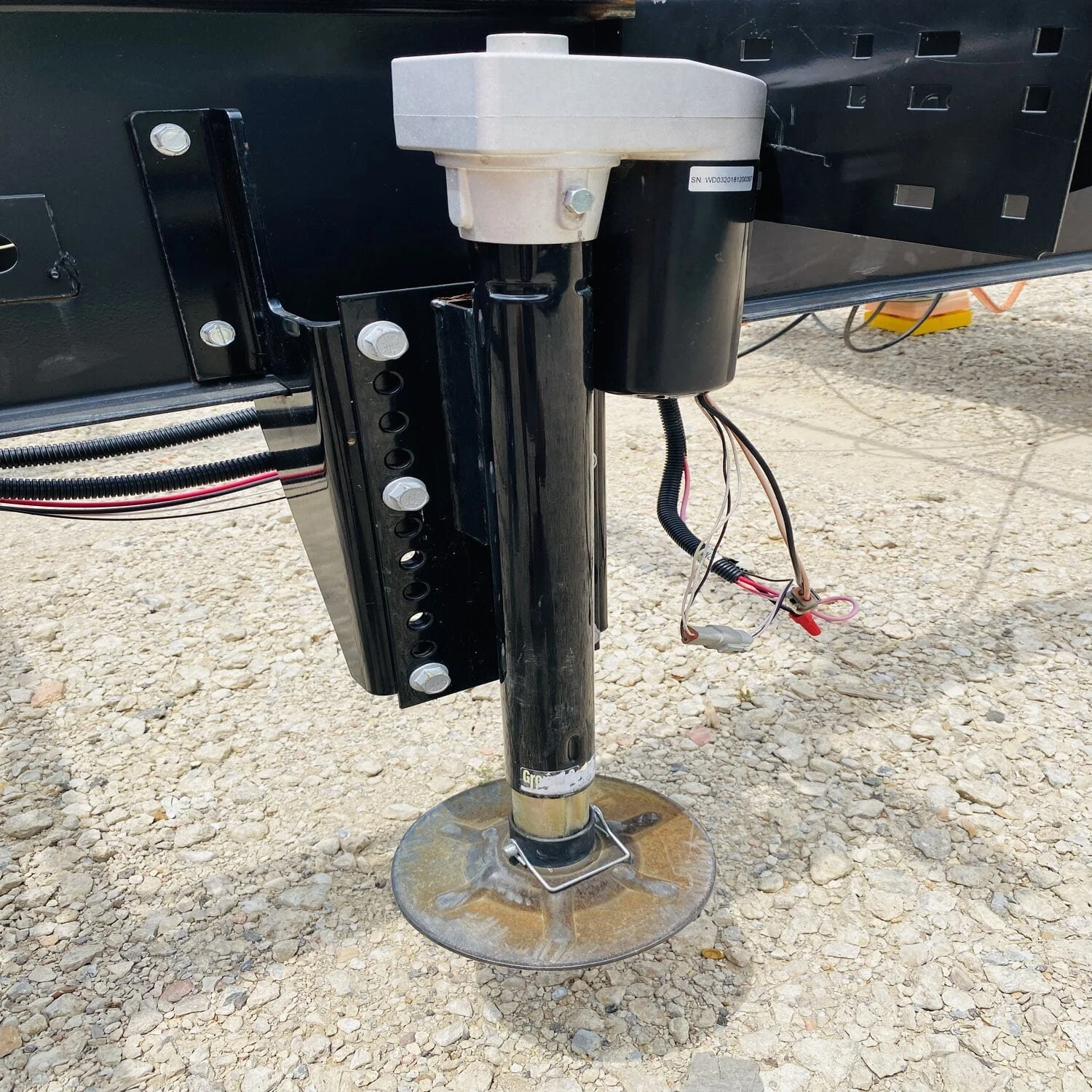 Leveling | Expert RV Leveling Assistance — Camper Alex Mobile RV Repair ...