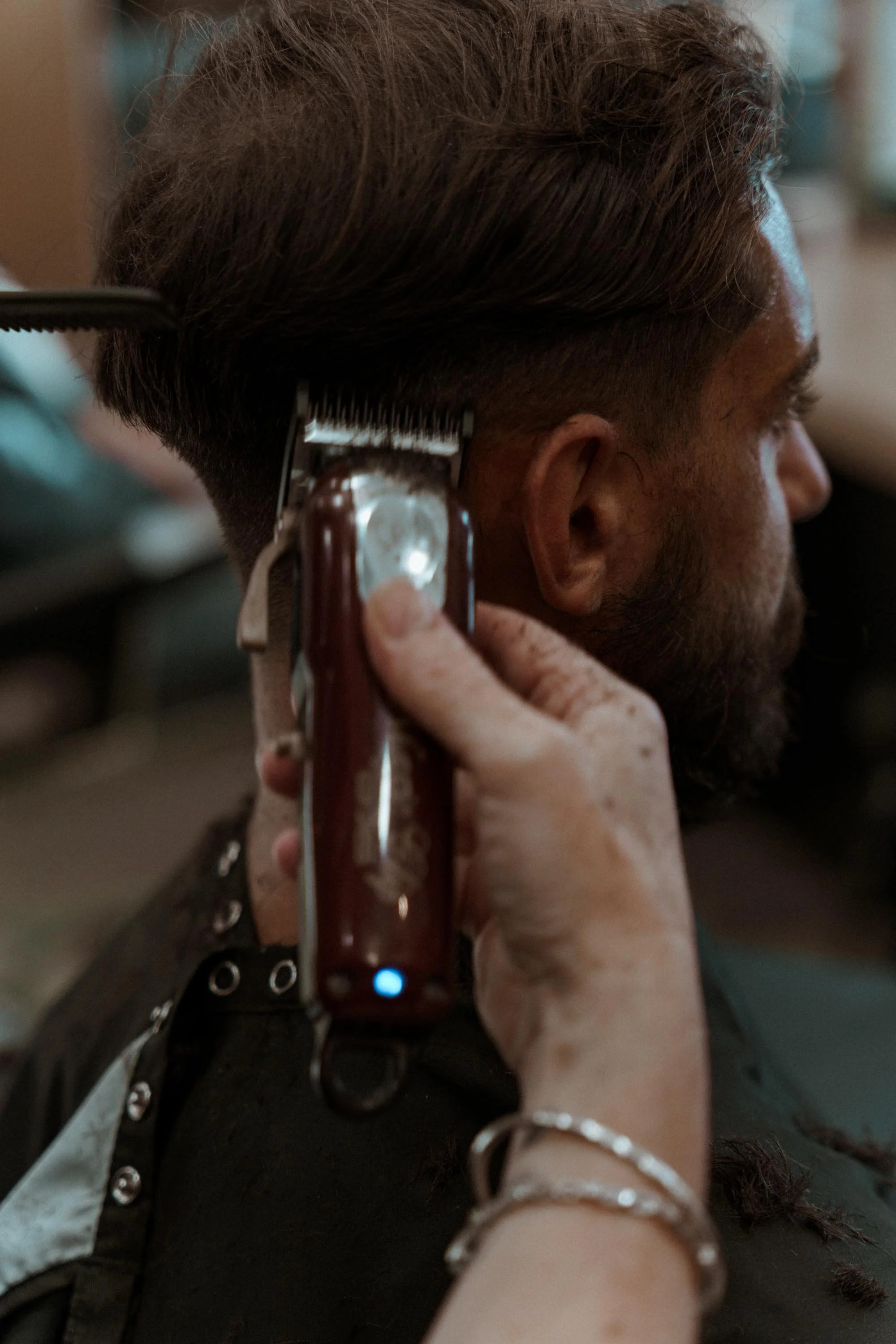 Hairazing Barber