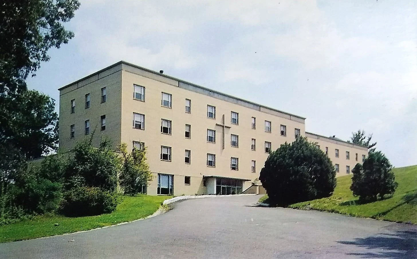 Campus Photos- Buildings — Ladycliff College