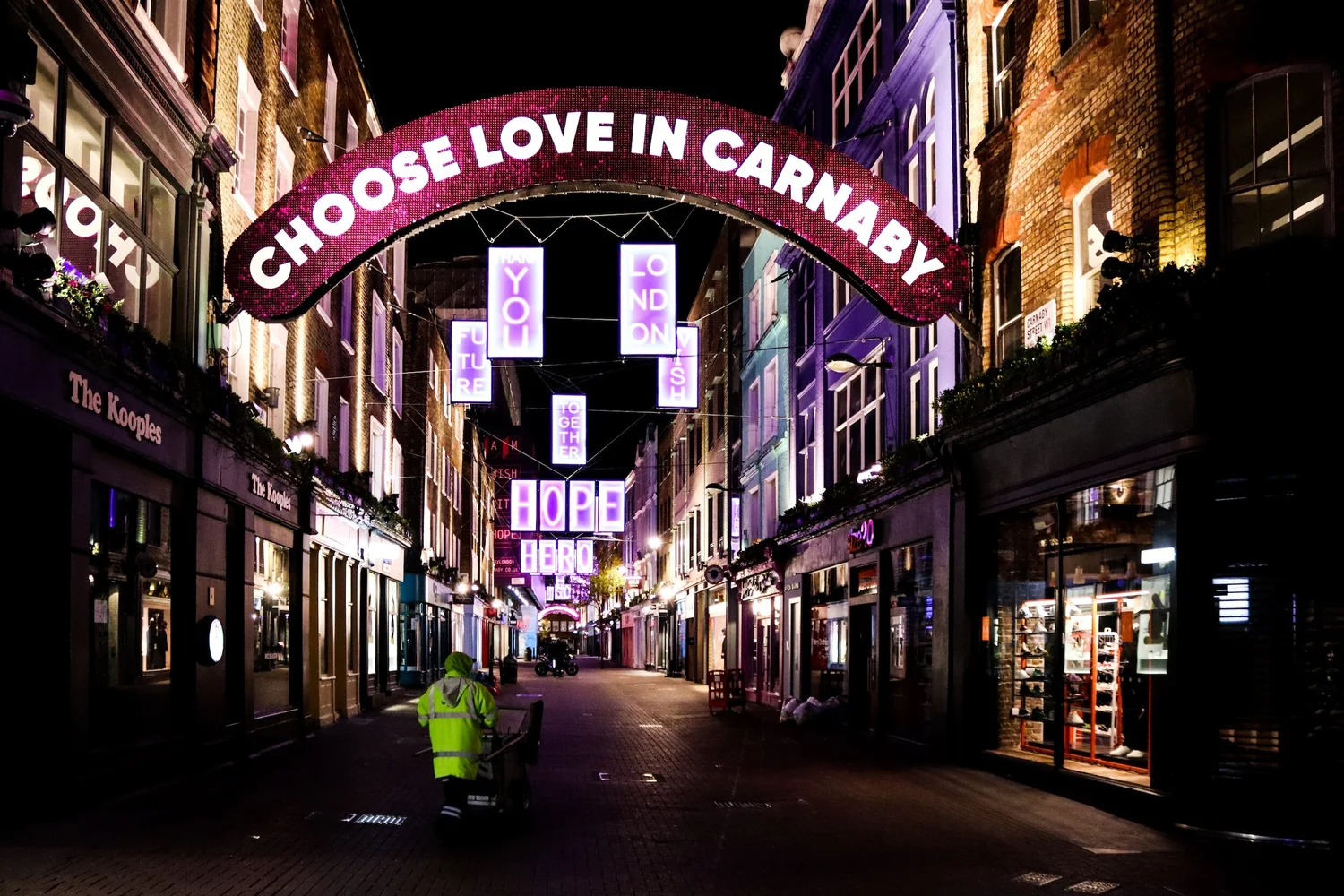 The perfect London Christmas lights walking route (+ map 2024)