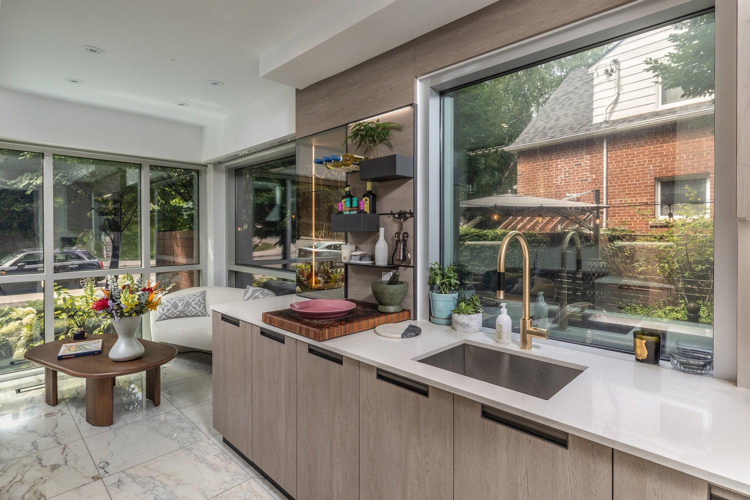 Paul & Christian Associates - 22 Cottingham Rd