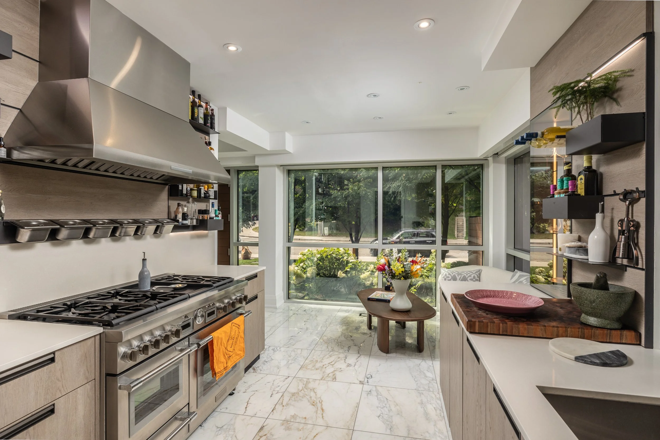 Paul & Christian Associates - 22 Cottingham Rd
