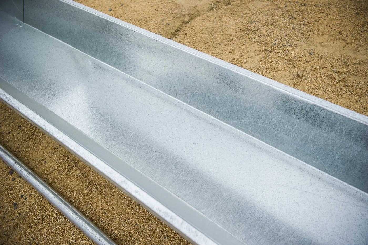 Loose Lickfeeder — Bomar Engineering