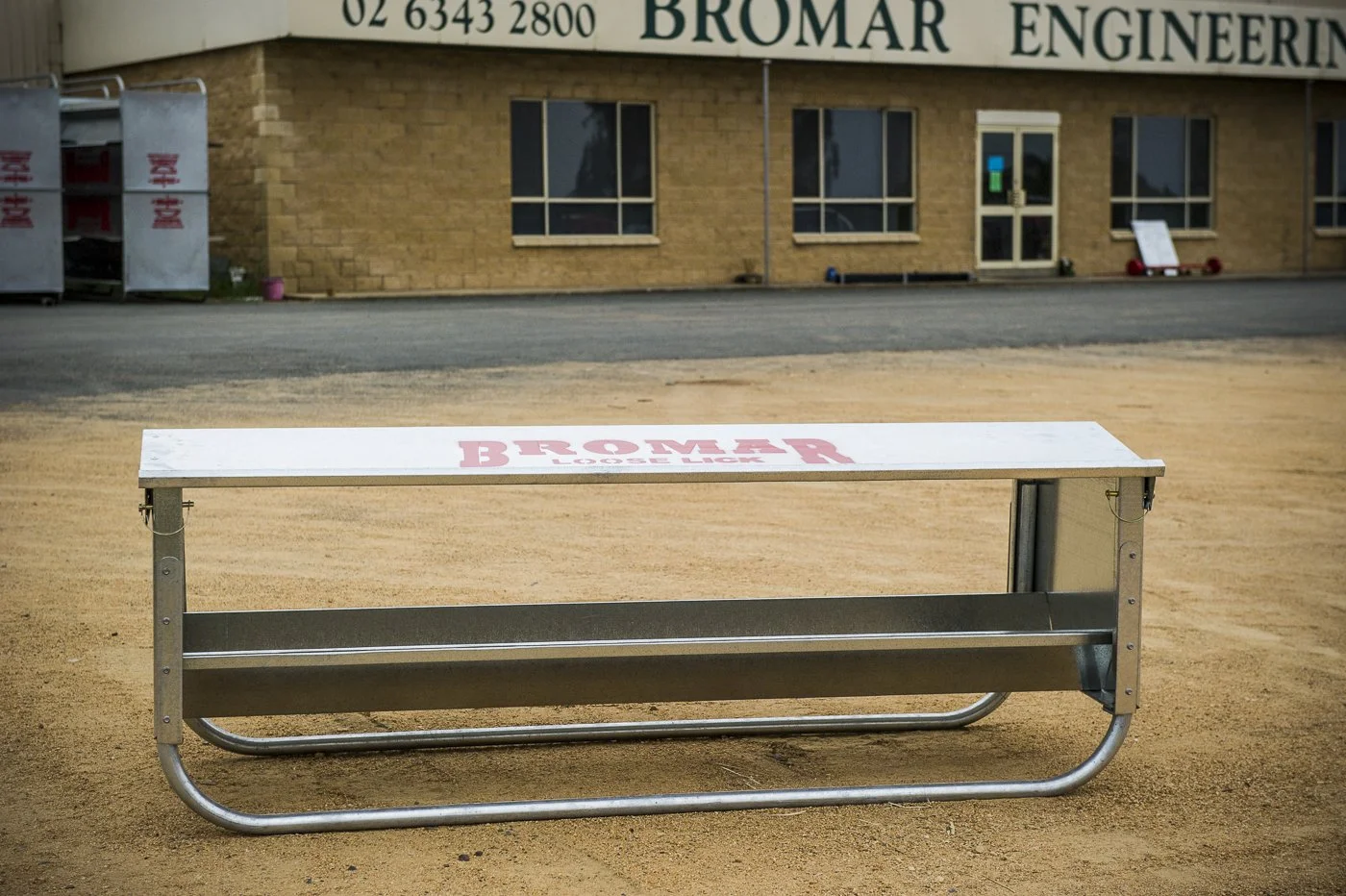 Loose Lickfeeder — Bomar Engineering