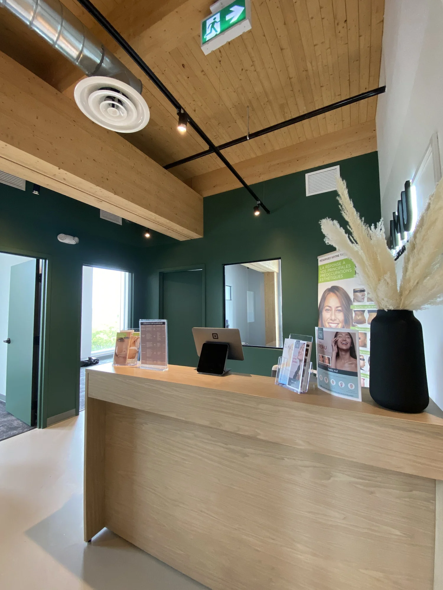 Cours en Esthétique niveau 1 — FORMATION EN ESTHÉTIQUE - MEDAESTHETICS