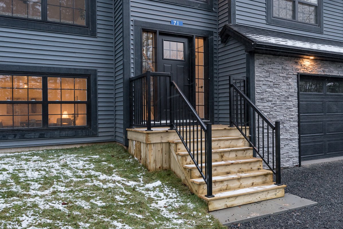 Split Entry — Ramar Homes