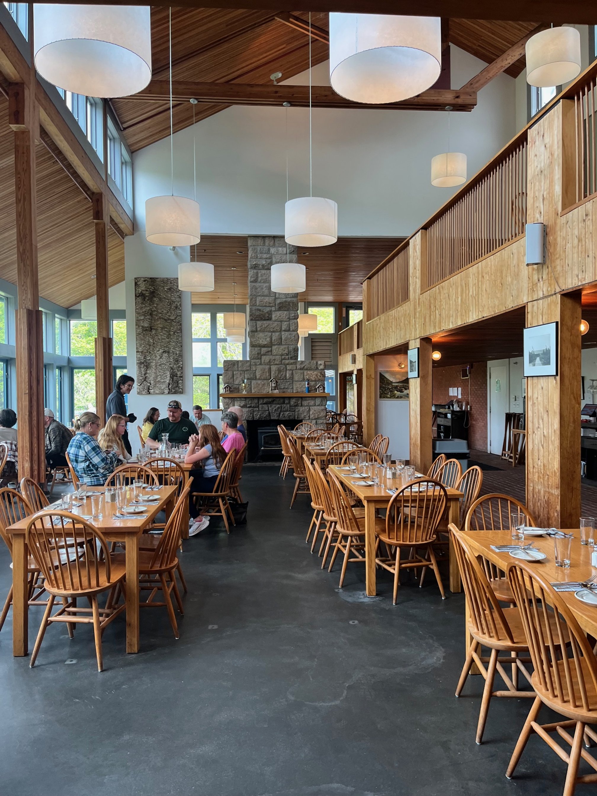 Eating at Jordan Pond in Acadia National Park: A Guide