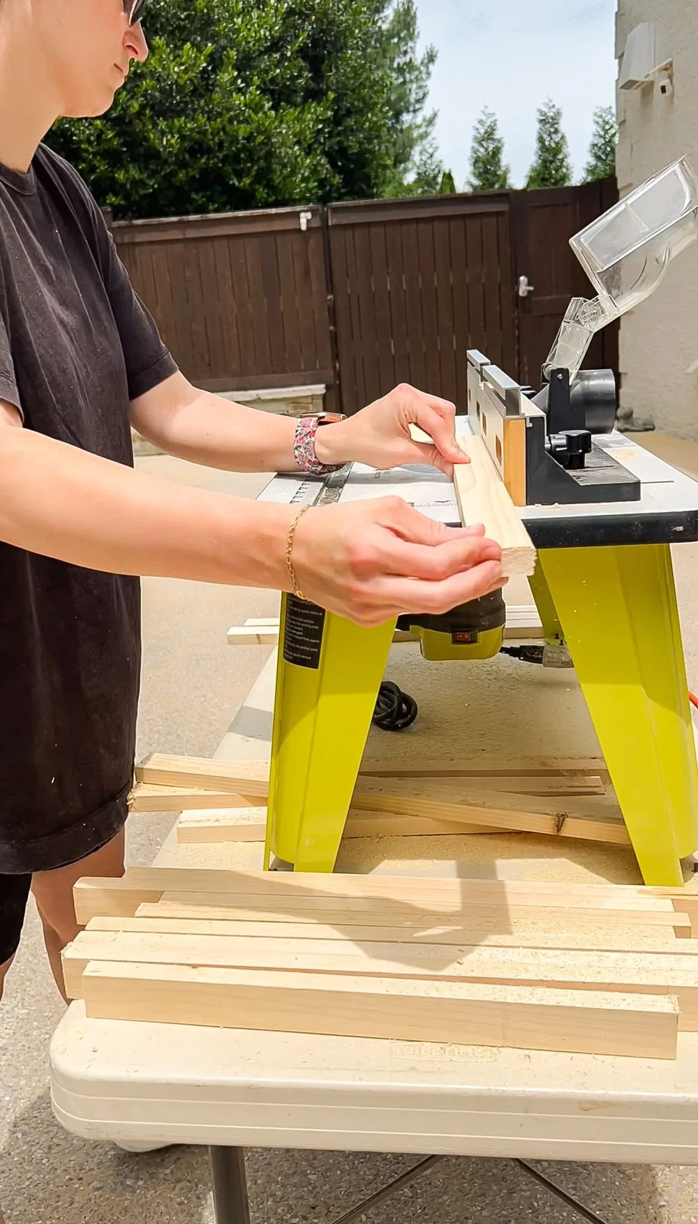 How to Use a Router & Router Table — Breezing Through