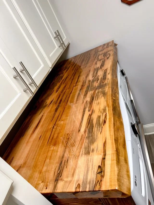DIY Laundry Room Table — Breezing Through