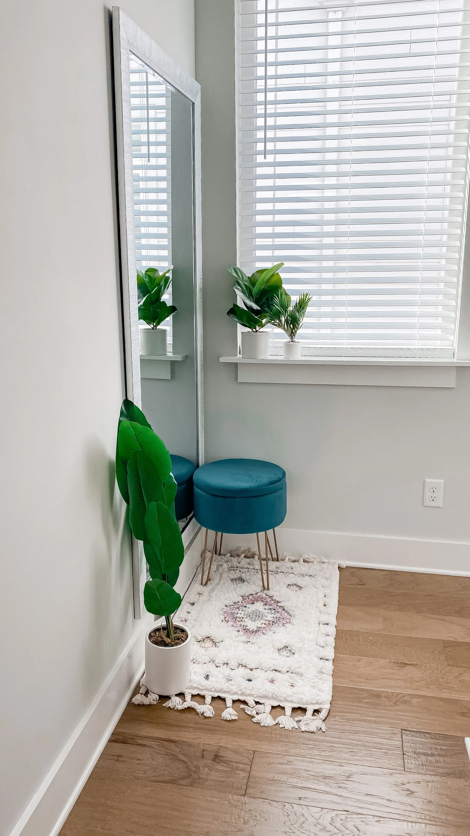Creating a Cozy Landing Space — Breezing Through