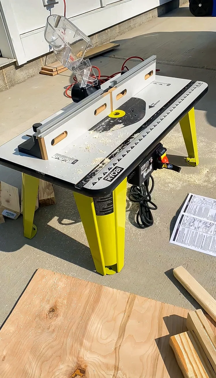 How to Use a Router & Router Table — Breezing Through