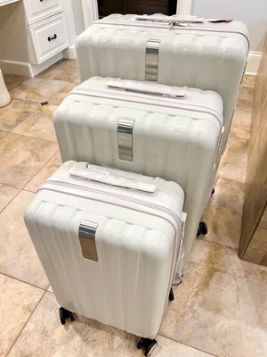 Finding the Best Suitcase — Breezing Through