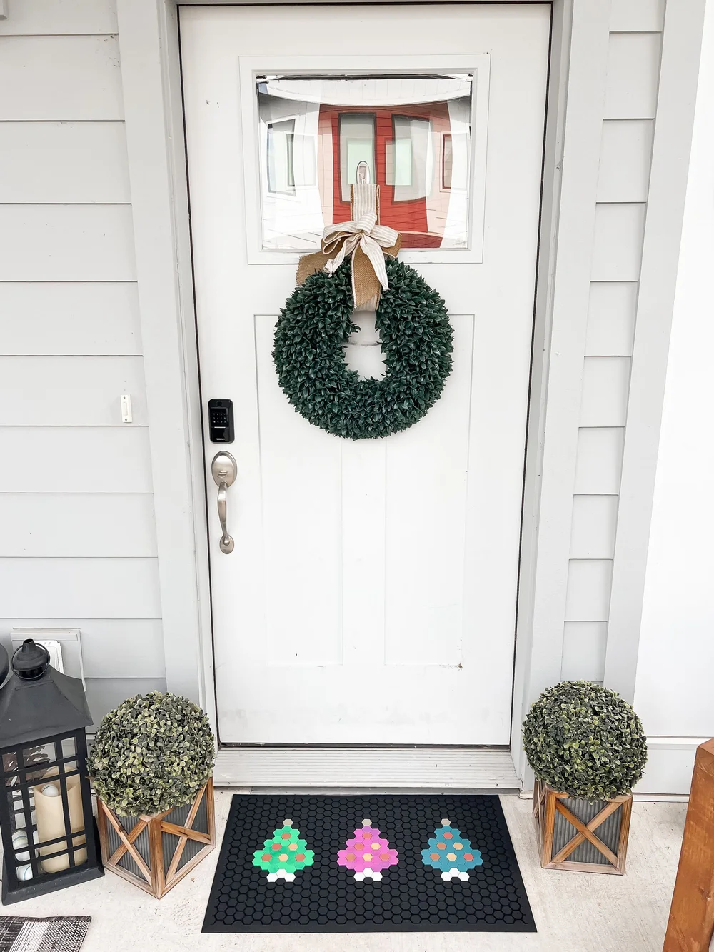 Christmas Tile Mat Ideas — Breezing Through