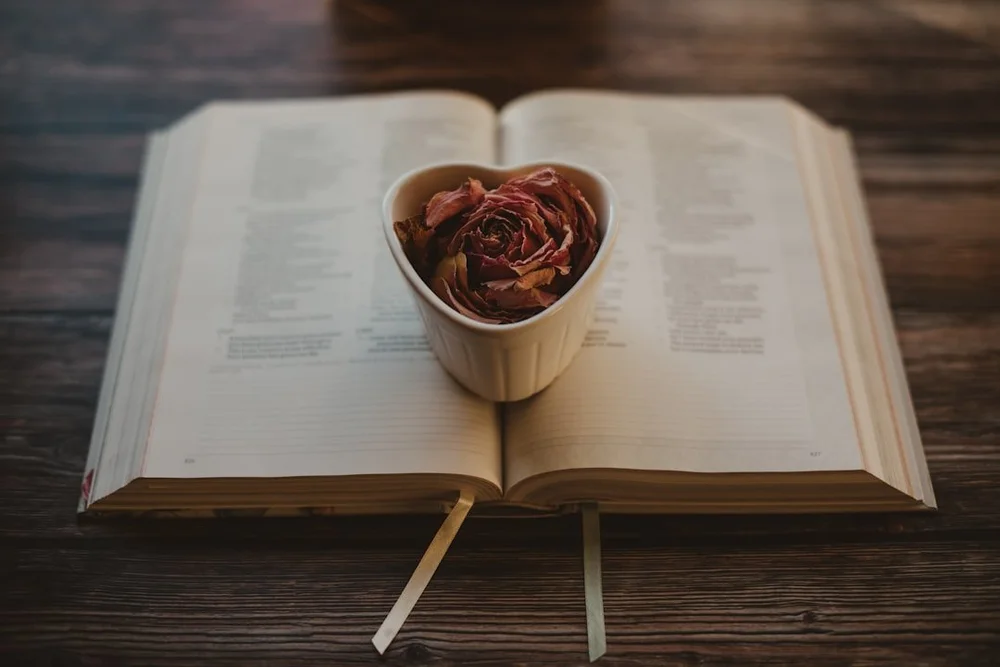 30 Bible Verses About God's Call to Love Others — Share the Struggle