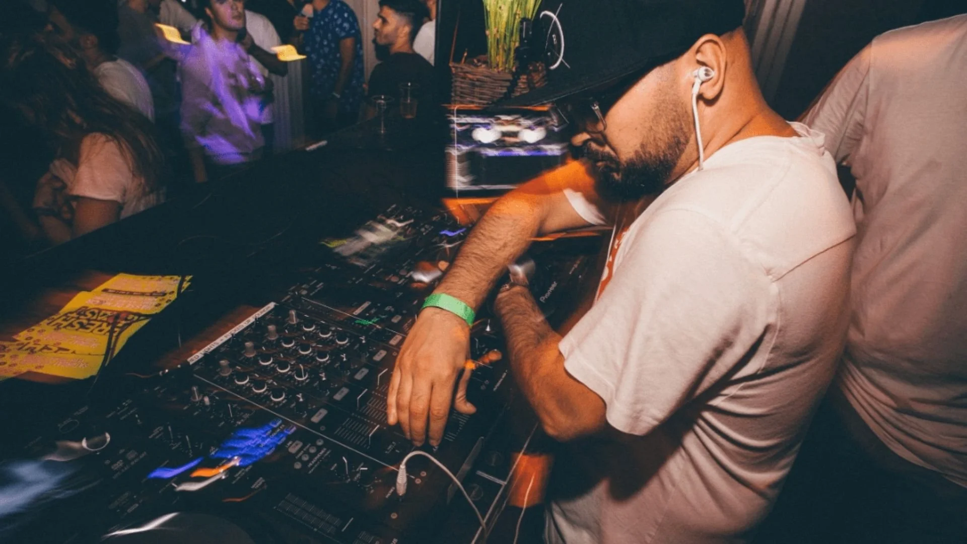 DJ Lessons | Warrington | 1-on-1 Courses for All Levels