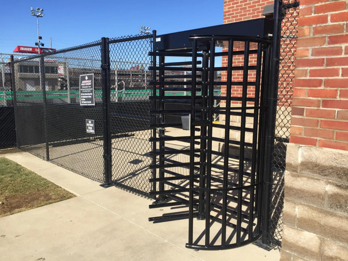 Services — Professional Fence Co.