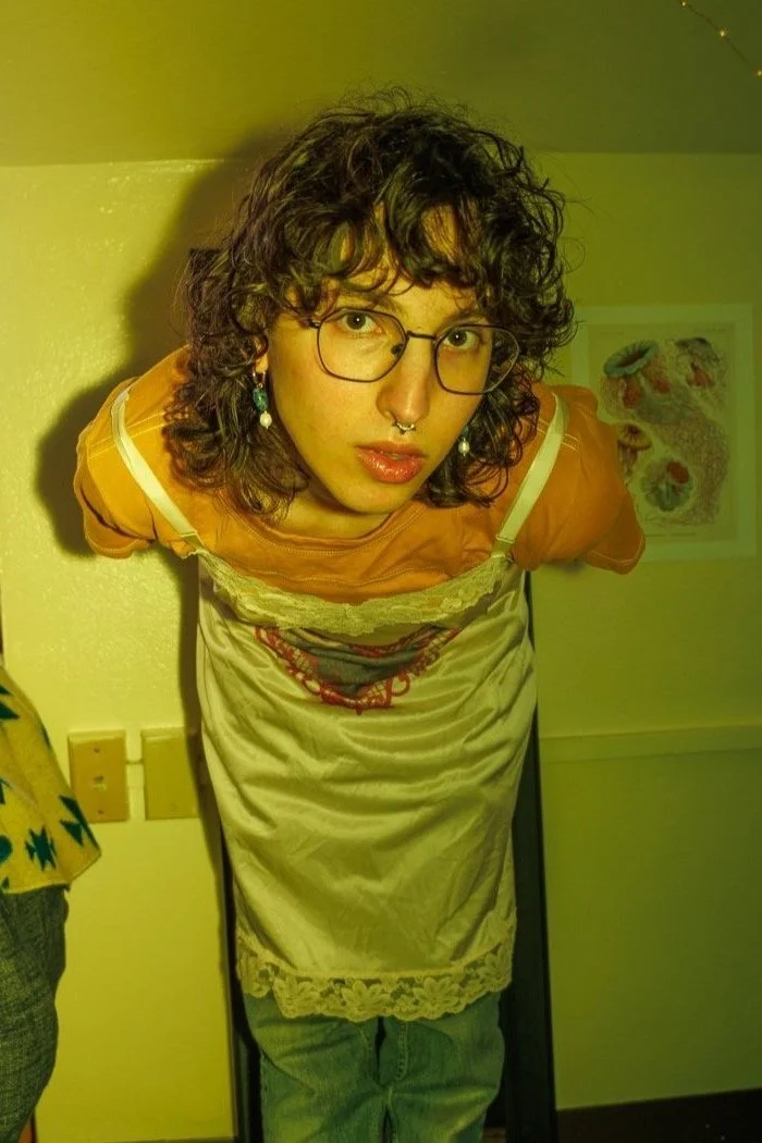 Contact 1 — Juno Lev