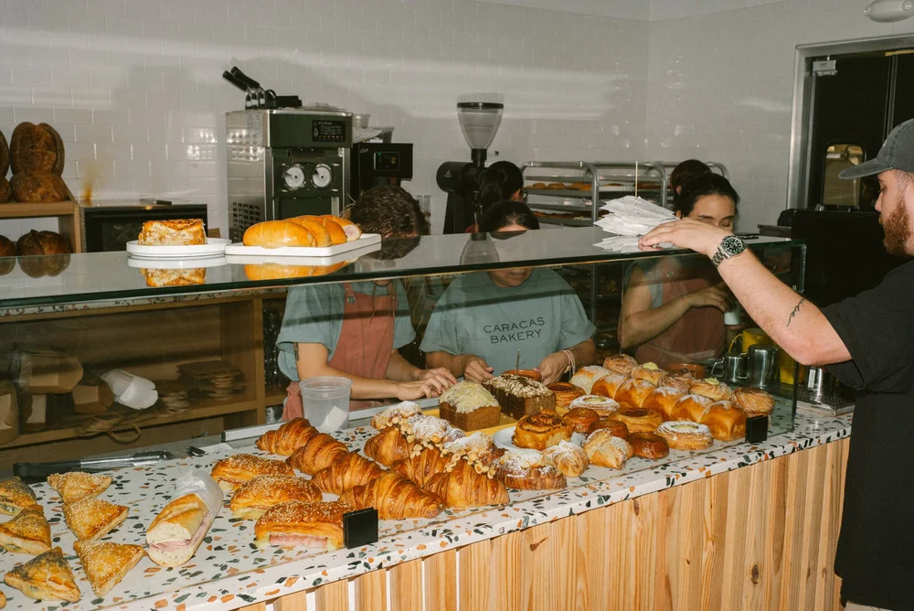 MiMo — Caracas Bakery