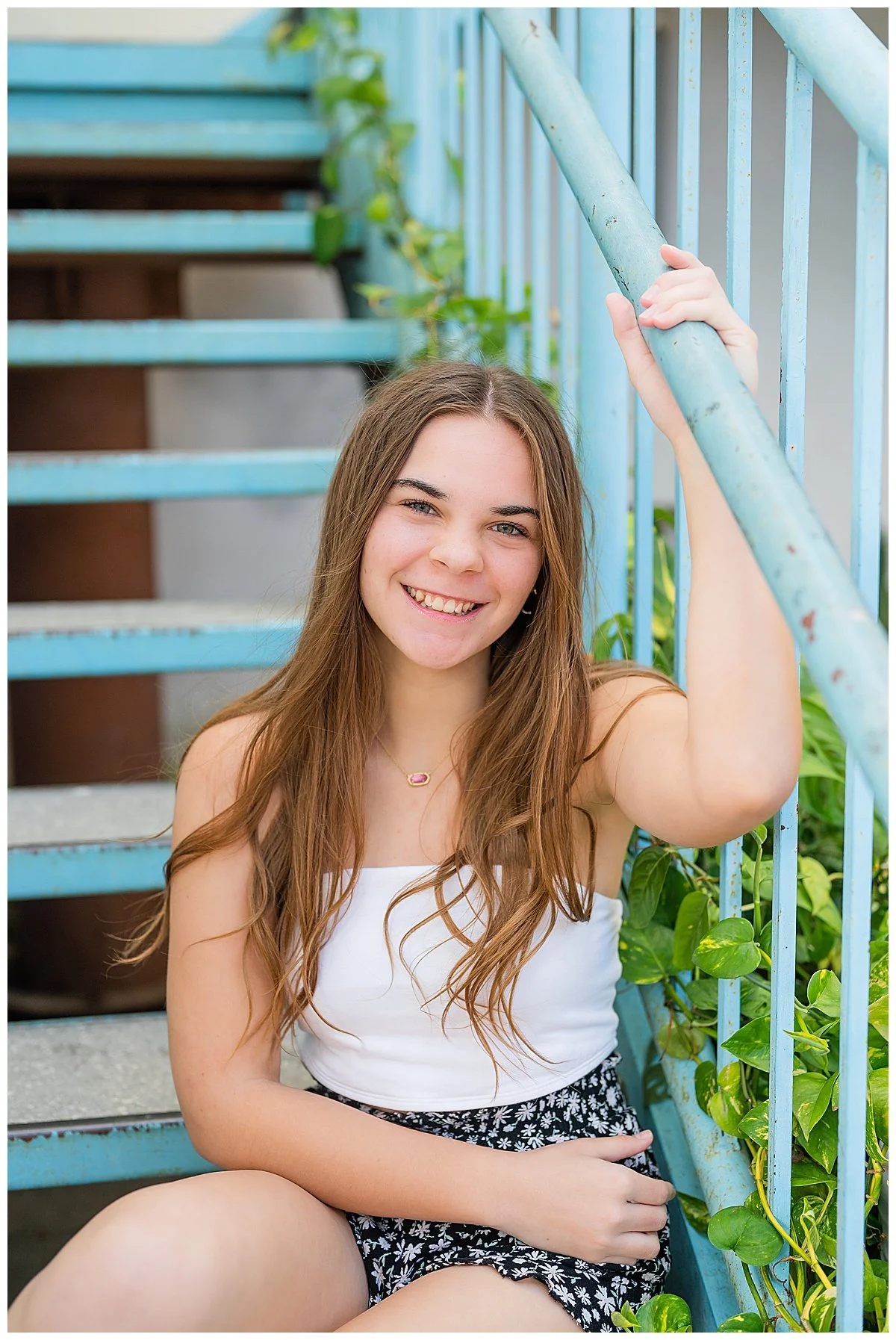 Madison A |Cocoa Village Senior Session — Savannah Hoban Photography ...