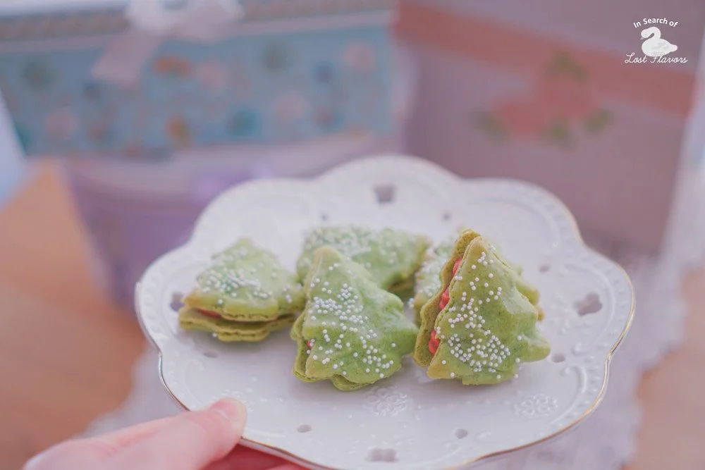 Christmas Tree Macaron Recipe — In Search of Lost Flavors