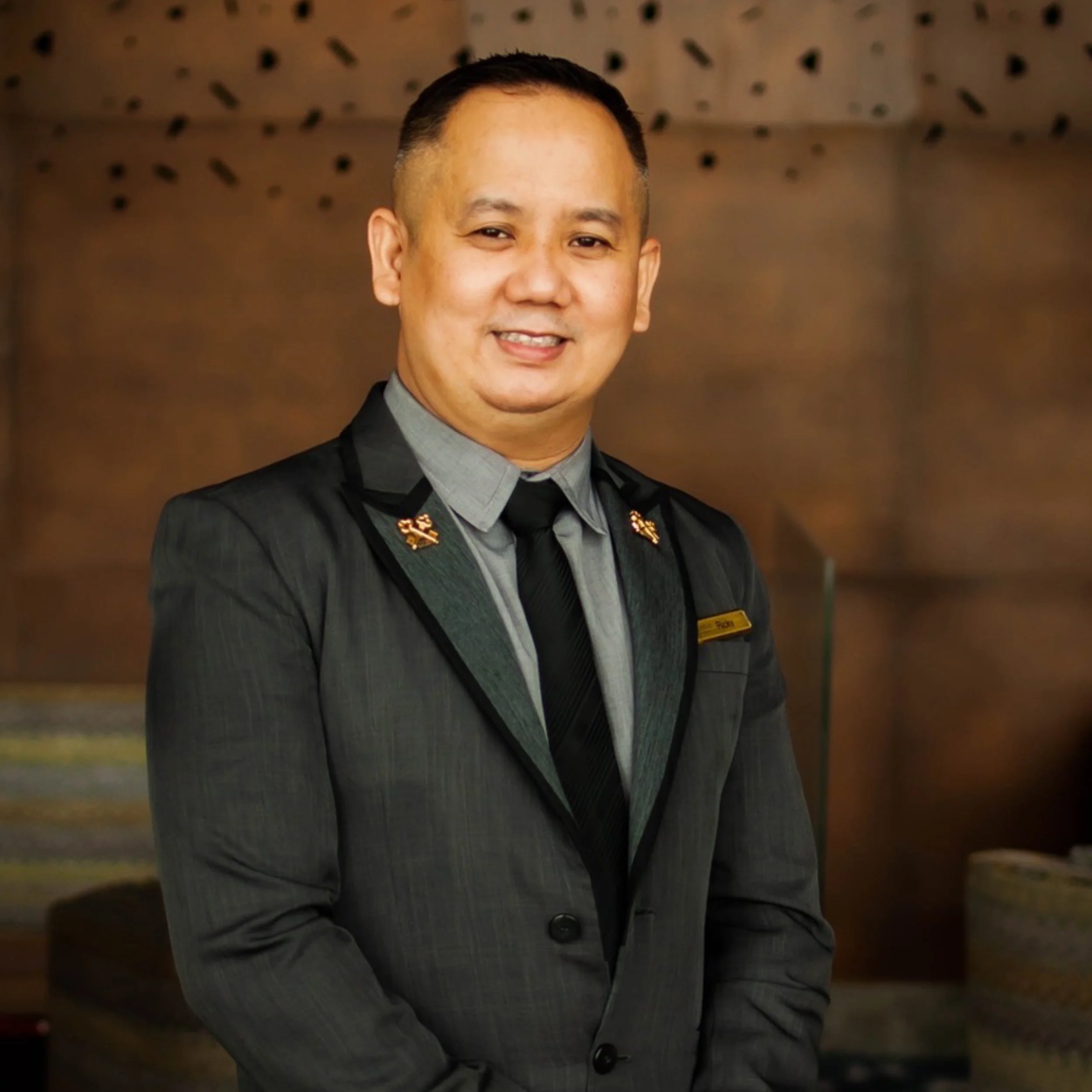 Officers — LesClefsDOrPH