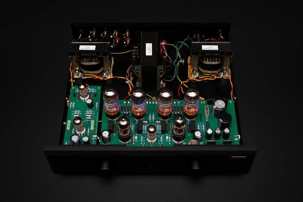 Rogers E20A/ii Integrated Valve Amplifier | Enhance Your Sound Now ...