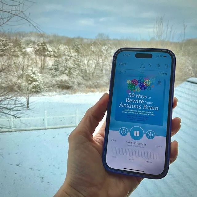 50 Ways to Rewire Your Anxious Brain (by Catherine M. Pittman & Maha ...