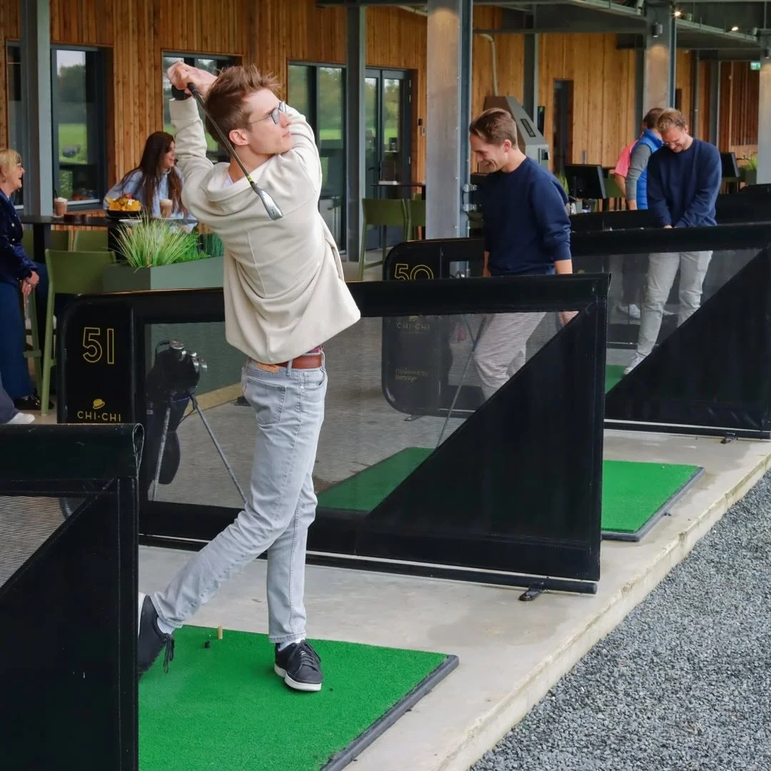 Play — Chi Chi - The Golf Venue