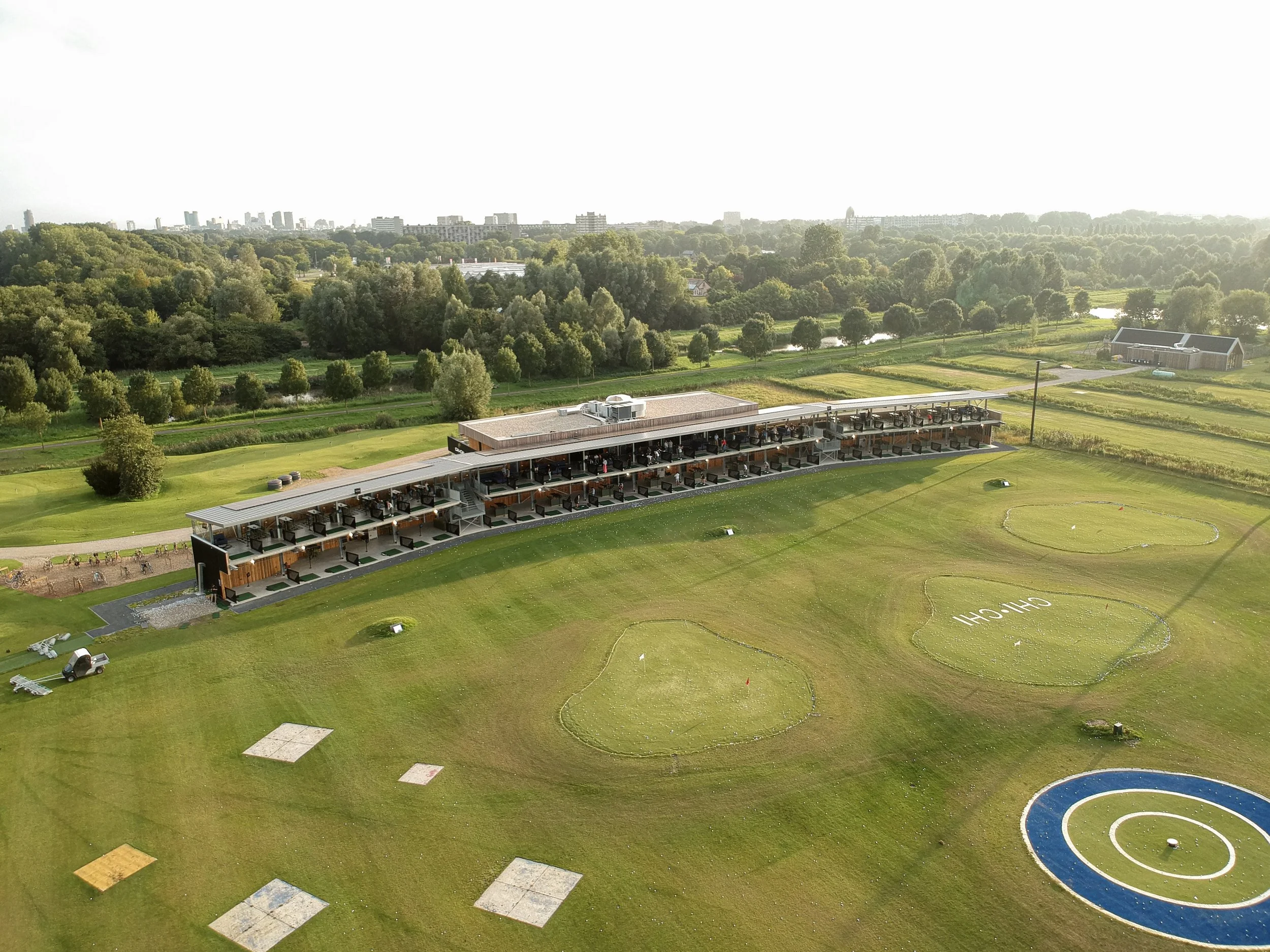 Play — Chi Chi - The Golf Venue