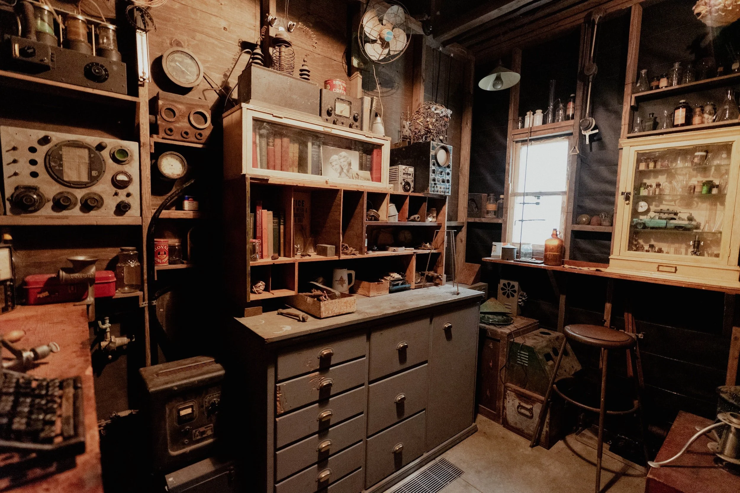 Garage Man Cave Shop
