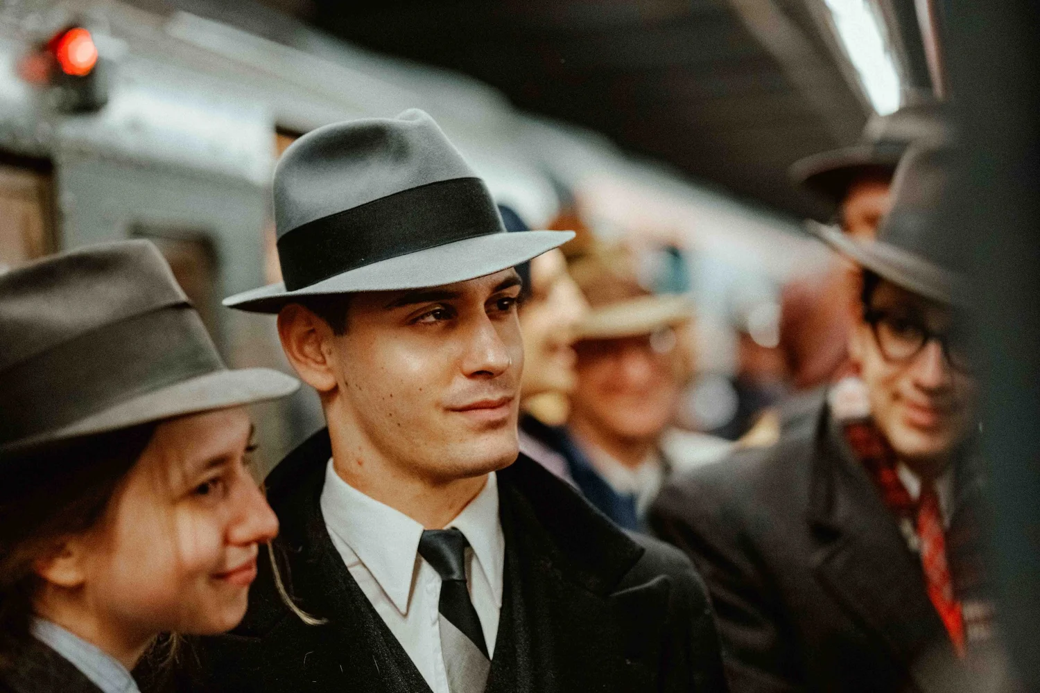 How To Photograph The Holiday Nostalgia Train (NYC) — MEDIA BY AV