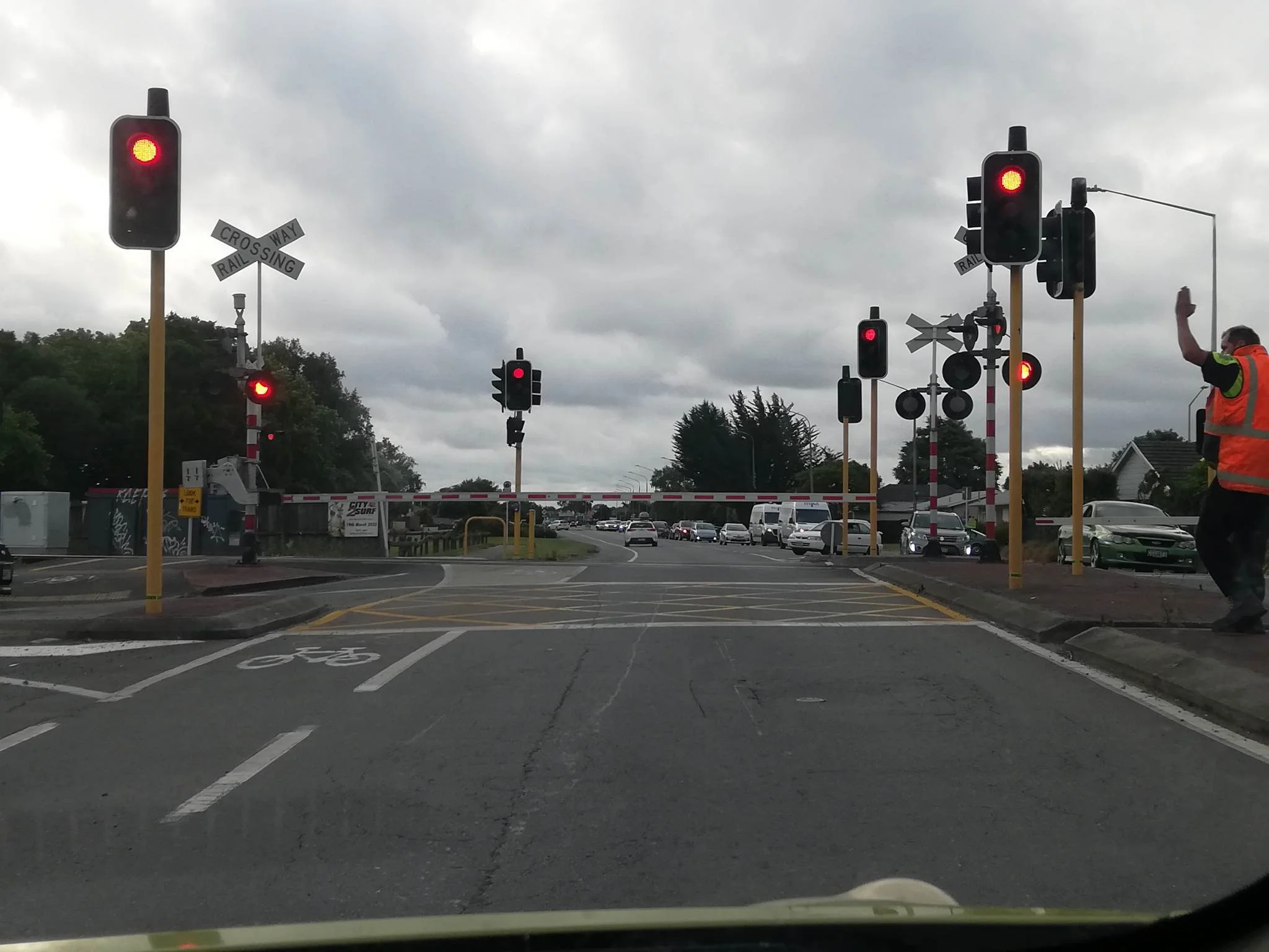 Train barrier arms down causing traffic delays - Chris Lynch Media